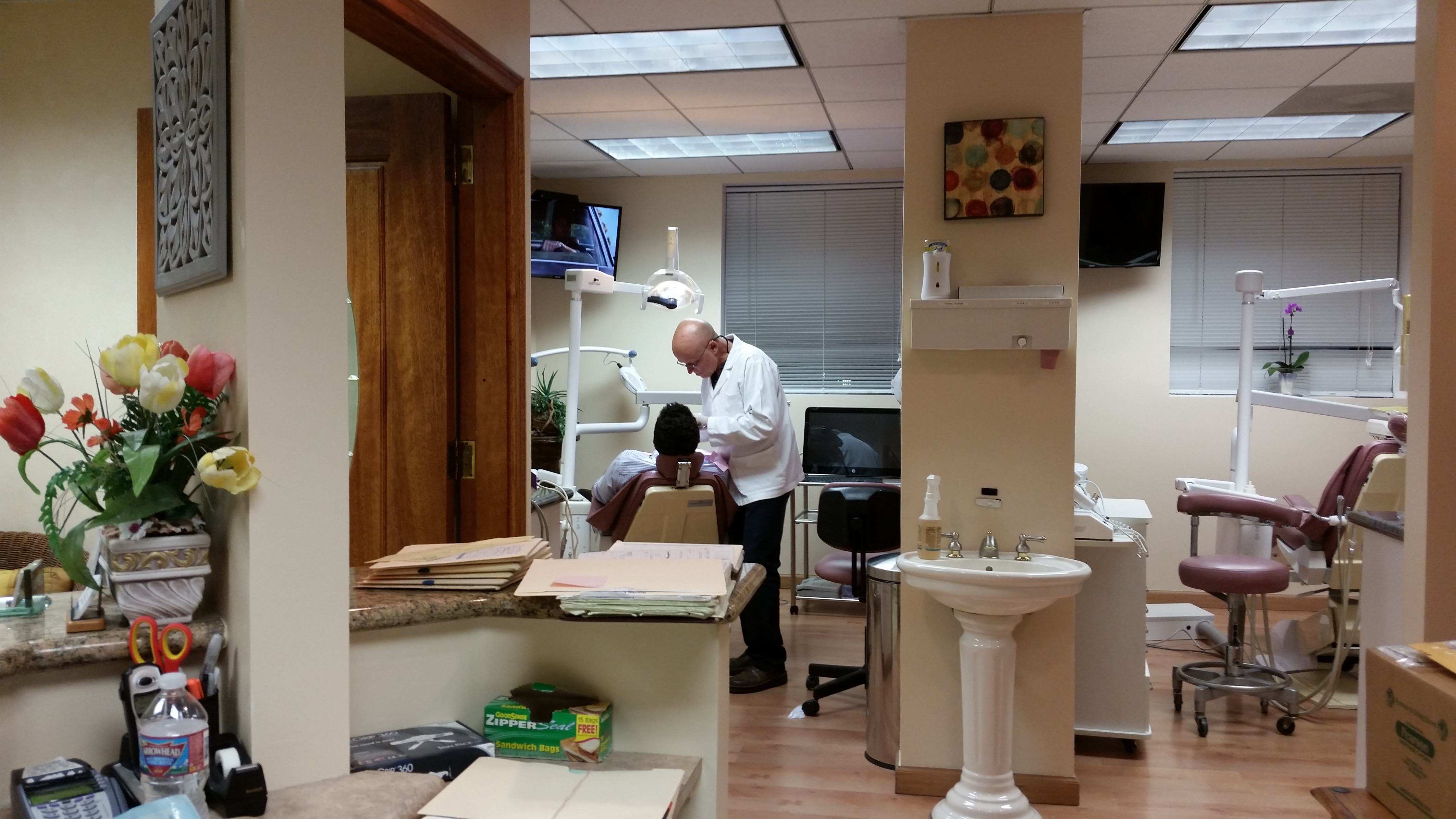 Affordable Dentistry & Implants | Dr. Moshe DDS - Encino